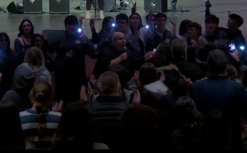 Act 2.13 - Lean On Me - Brother David and Entourage - St. Anthony's ...